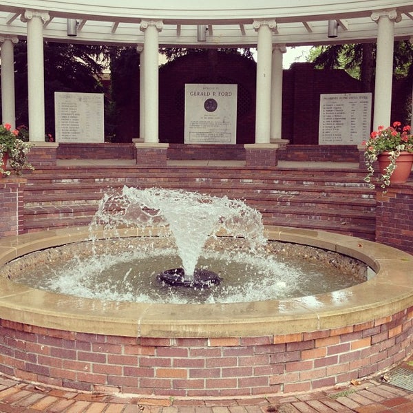 Gerald R. Ford Birthsite And Gardens - Southeast Omaha - 4 tips