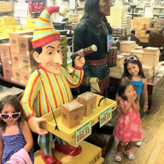 Photos at JR Discount Factory Outlet - Selma, NC