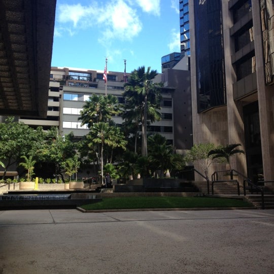Tamarind Park - Downtown Honolulu - 15 tips