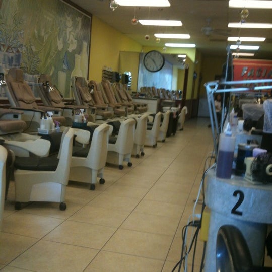 Polo Nail & Spa - Cosmetics Store