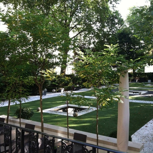 Hempel Hotel - 9 tips from 275 visitors