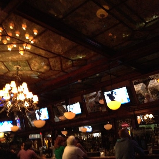 The Madison Bar and Grill - 88 tips from 4812 visitors