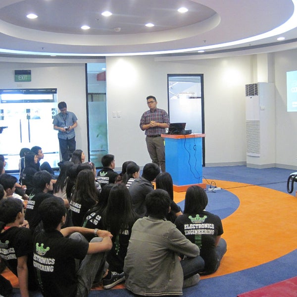 PLDT INNOLAB Technology Exhibit Center - Malamig - Mandaluyong City ...