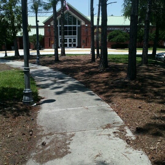 Jacksonville Public Library Southeast Regional Branch - Deerwood - 20 tips