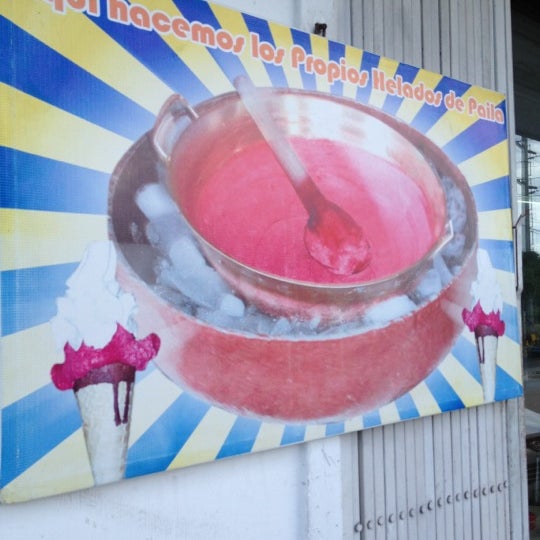 Helados De Paila Pomasqui Rosalia Suarez - Ice Cream Parlor in Quito
