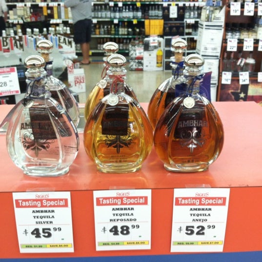 Sigels Beverages (Now Closed) - Liquor Store