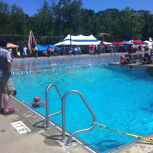 Deerspring Pool - 200 Deerfield Road, Deerfield, IL