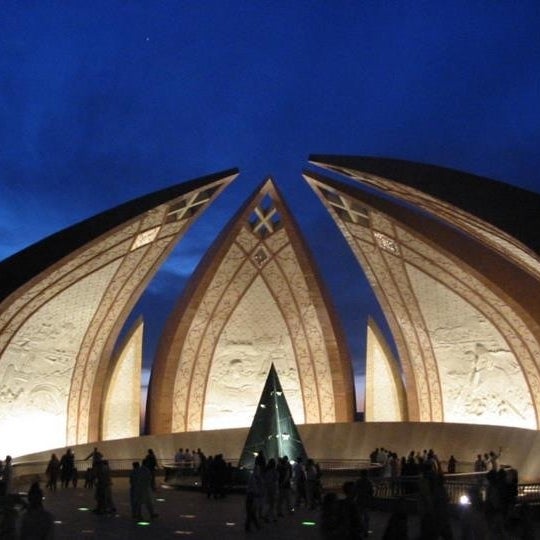 Pakistan Monument - 19 tips from 340 visitors