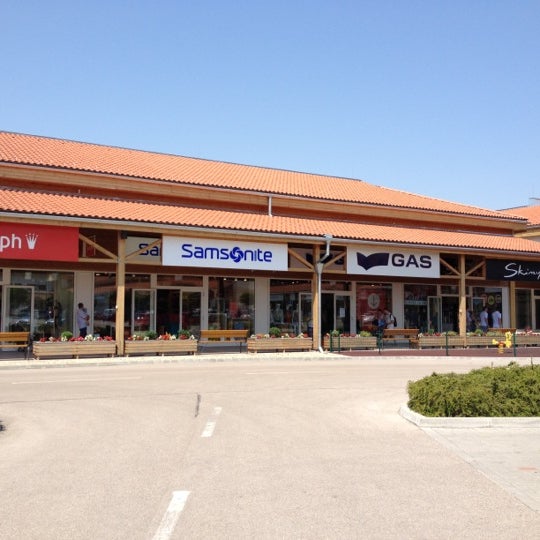 Premier Outlet Budapest - Biatorbágy, Pest megye