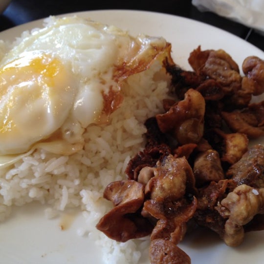 Tapsi ni Vivian at Bulaluhan - San Roque - 32 Gil Fernando Ave