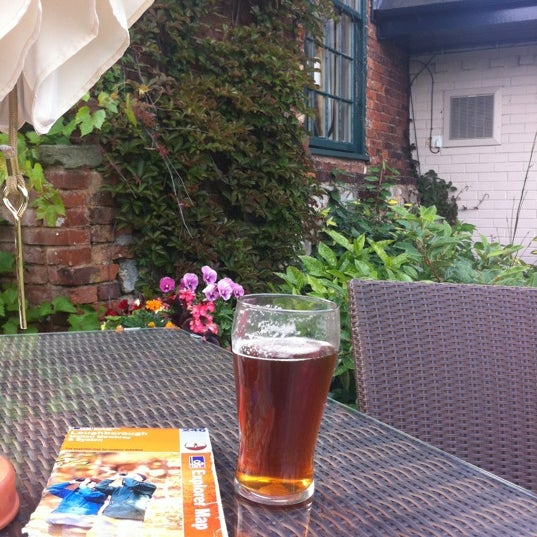 The Packe Arms - Gastropub in Hoton