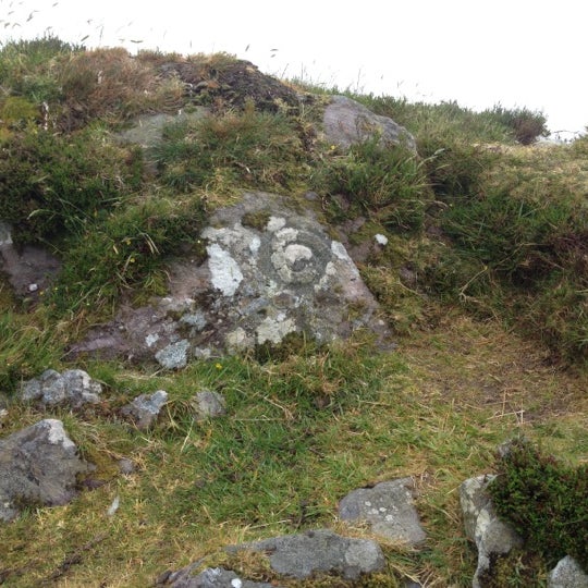 Neolithic Spiral Rock Art (Ealaín Charriage) - Historic and Protected Site