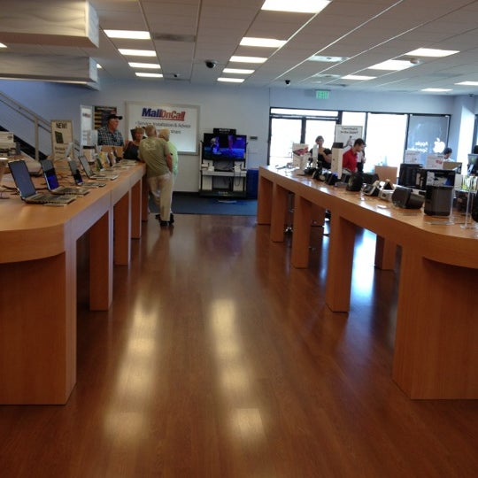 MacMall Retail Store (Now Closed) - Electronics Store