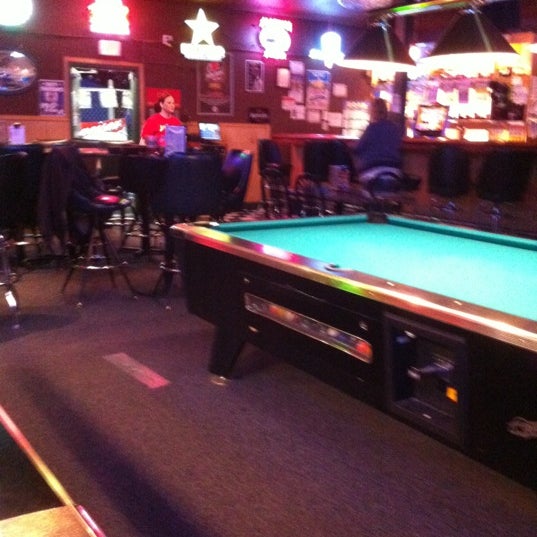 Ricky J's Restaurant & Lounge - 6805 176th St E