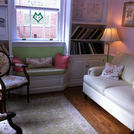 Sweet Briar College Admissions Building - College Administrative Building