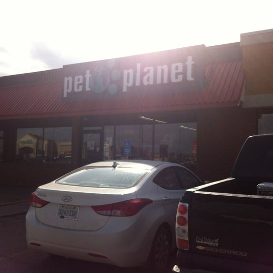 Pet Planet Cumberland Square - Pet Supplies Store in Saskatoon