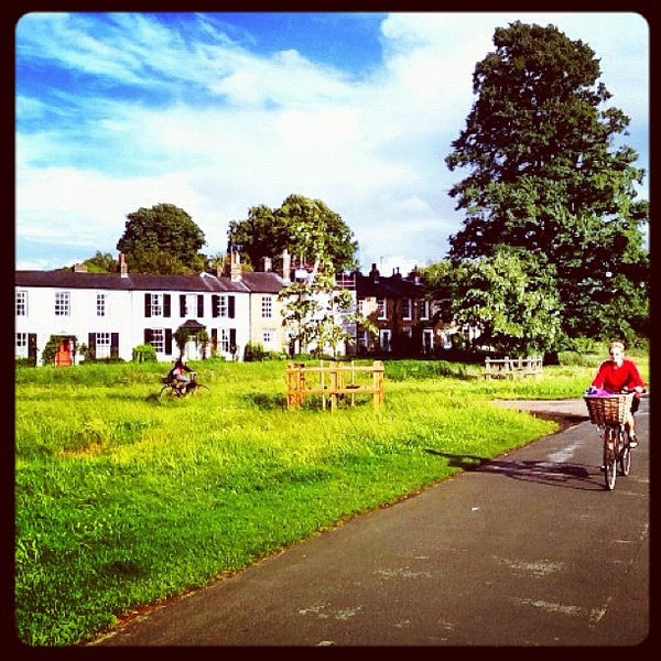Midsummer Common - Field
