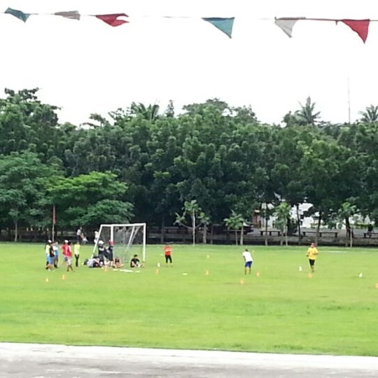 Philippine Marine Corps Grandstand - Fort Bonifacio - 5 tips from 293 ...