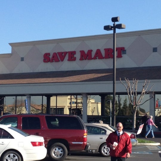 Save Mart - Visalia, CA