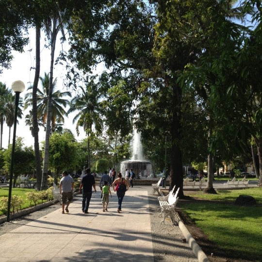 Jardín Nuñez - Colima, Colima