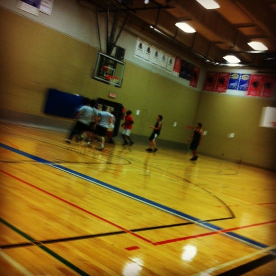 Photos at Complexe William-Hingston (CSDM) - Villeray-Saint-Michel-Parc ...