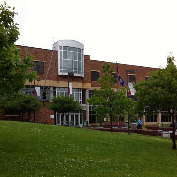 Normandale Community College - West Bloomington - 9700 France Ave S