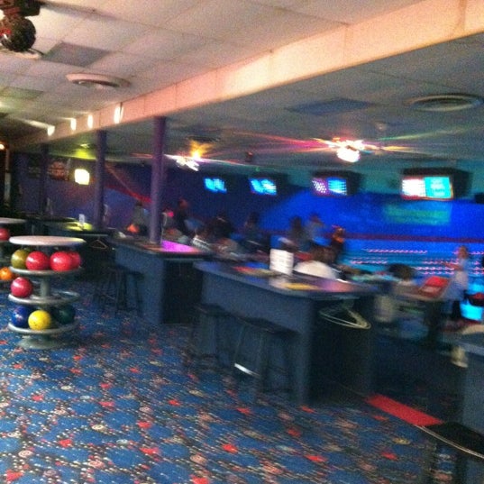 Hiester Lanes - Bowling Alley in Reading