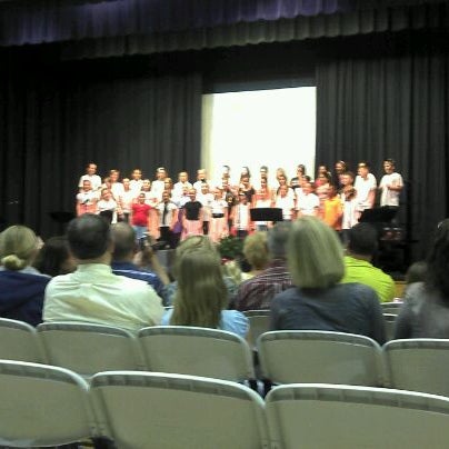 Photos at Longview Elementary - Elementary School