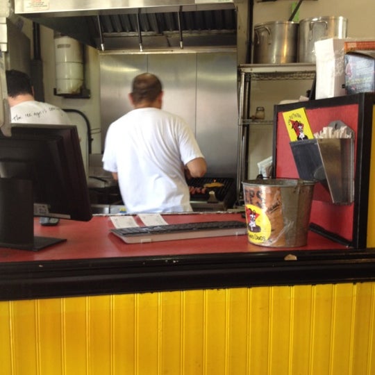 Tido N' His Junkyard Dogs (Now Closed) - 7 tips