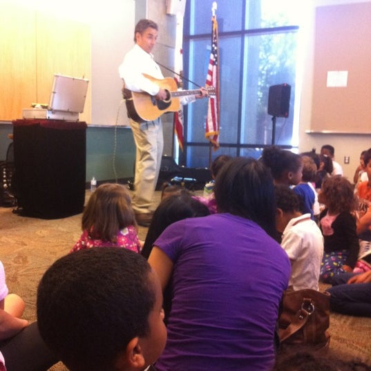 Pearl Avenue Branch Library - 4 tips from 186 visitors