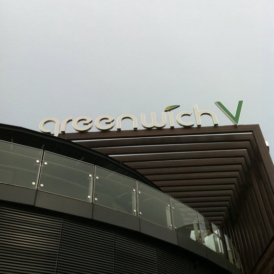 Greenwich V - Shopping Mall in Serangoon