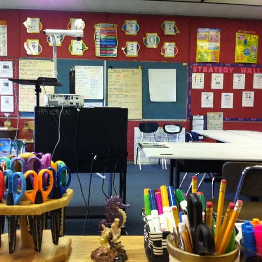 Kelly School - 216 West St