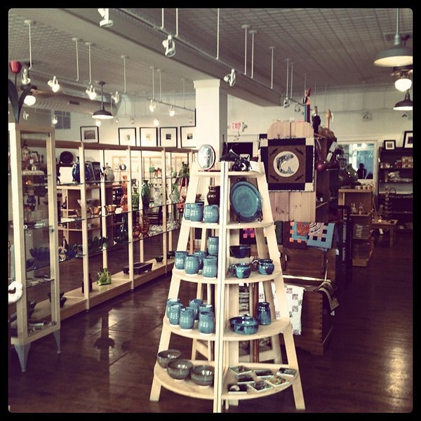 Mountain Made Gallery - Art Gallery