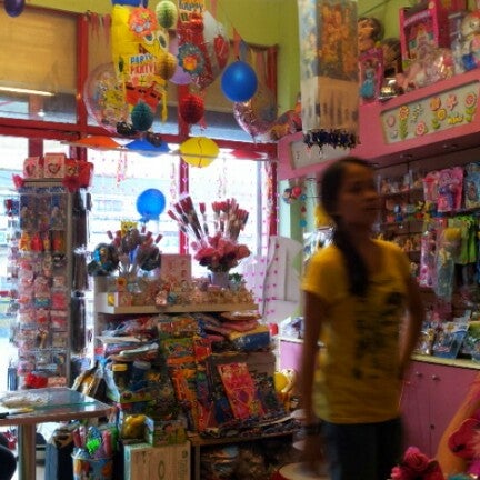 Penta Graphics & Balloons - Arts and Crafts Store