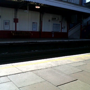 Kenton Underground Station - 3 tips