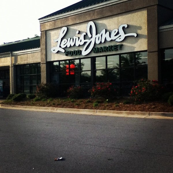 Lewis Jones Food Market (Now Closed) - Grocery Store in Columbus