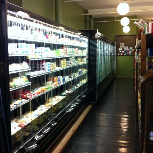 Palm Tree Market - Manayunk - 5 tips