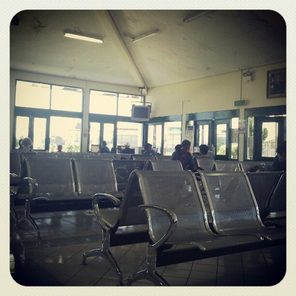 Presidente Nicolau Lobato International Airport (DIL) - Comoro