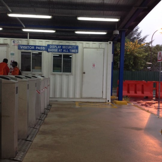 Exxonmobil PAC East Entrance - Office