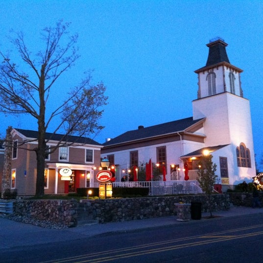 Clarkston Union Bar & Kitchen - Bar in Clarkston