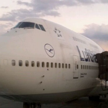 Lufthansa Flight LH 403 (Now Closed) - Plane in Newark, NJ