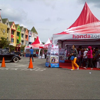 Lapangan Parkir Garuda Indonesia - jl.jend.sudirman