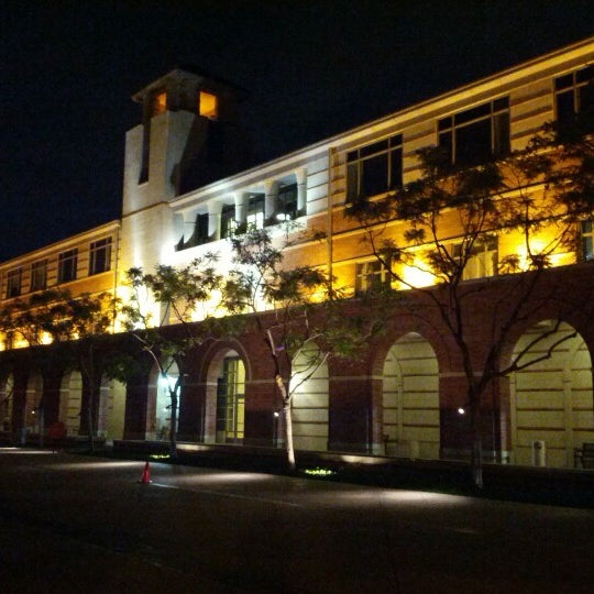 Popovich Hall (JKP) - South LA - 3 tips