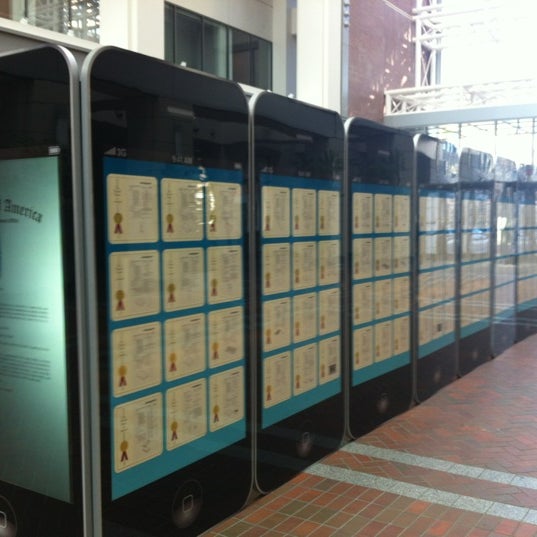 Photos at United States Patent & Trademark Office (USPTO) - Government ...