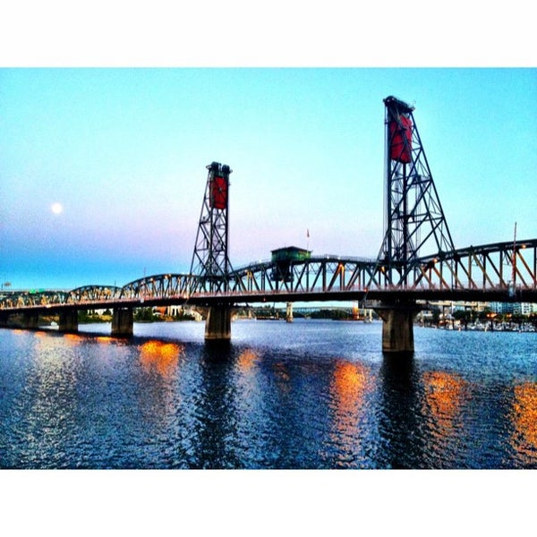 Hawthorne Bridge - Hawthorne Bridge