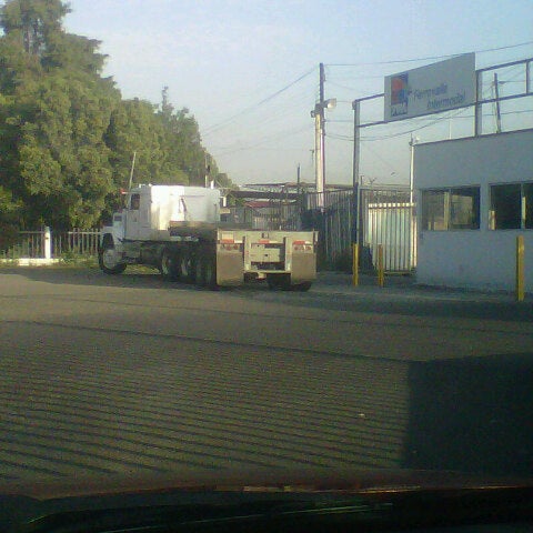 Terminal Pantaco - Train in México