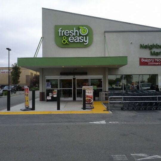 Fresh & Easy Neighborhood Market (Now Closed) - Grocery Store in Compton
