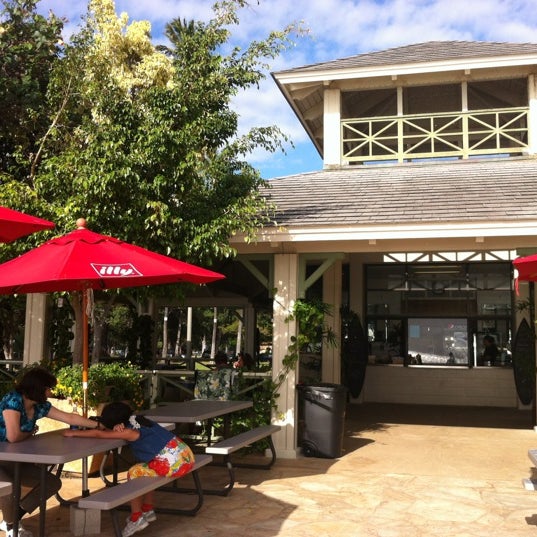 Barefoot Beach Cafe - Café in Honolulu