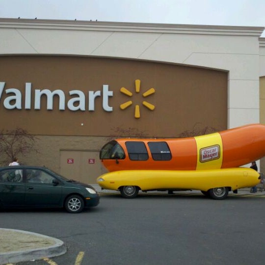 Walmart Supercenter - 5260 W 7th St