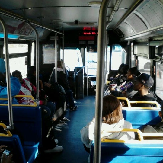 MTA MaBSTOA & Bee-Line Bus at E. Gun Hill & Boston Road: (Bx28, Bx30 ...